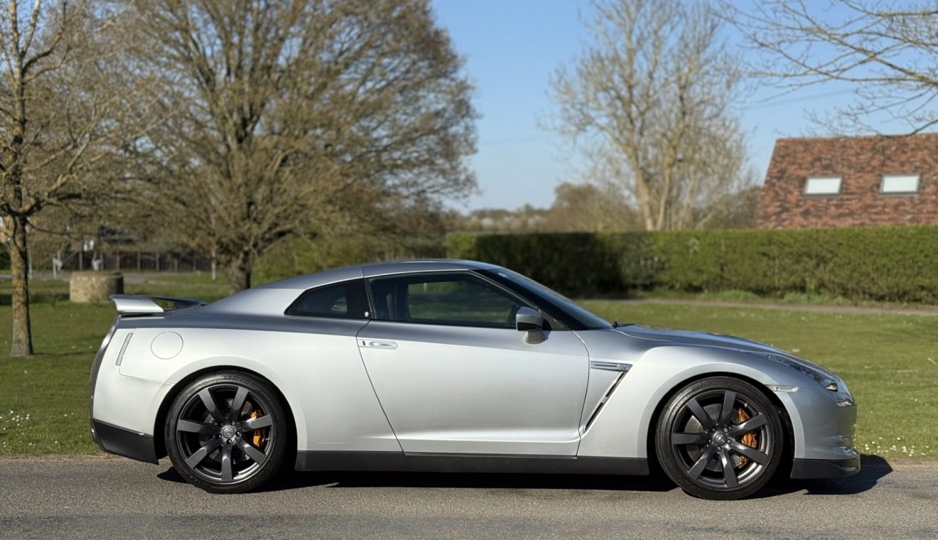 Old Colonel Cars - Classic & Performance Car Specialists - Old Colonel Cars